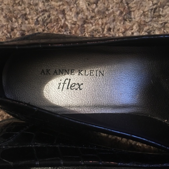 Anne Klein Shoes Anne Klein Iflex Black Crocodile Print Loafers